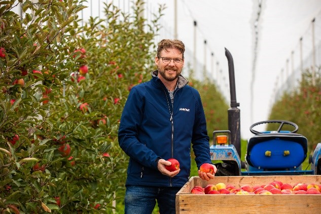 Pers en influencers op reis door de betoverende boomgaarden van Morgana ...